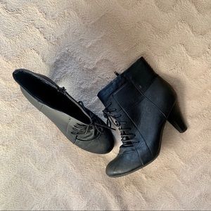 Yoki | Shoes | Yoki Bootie | Poshmark